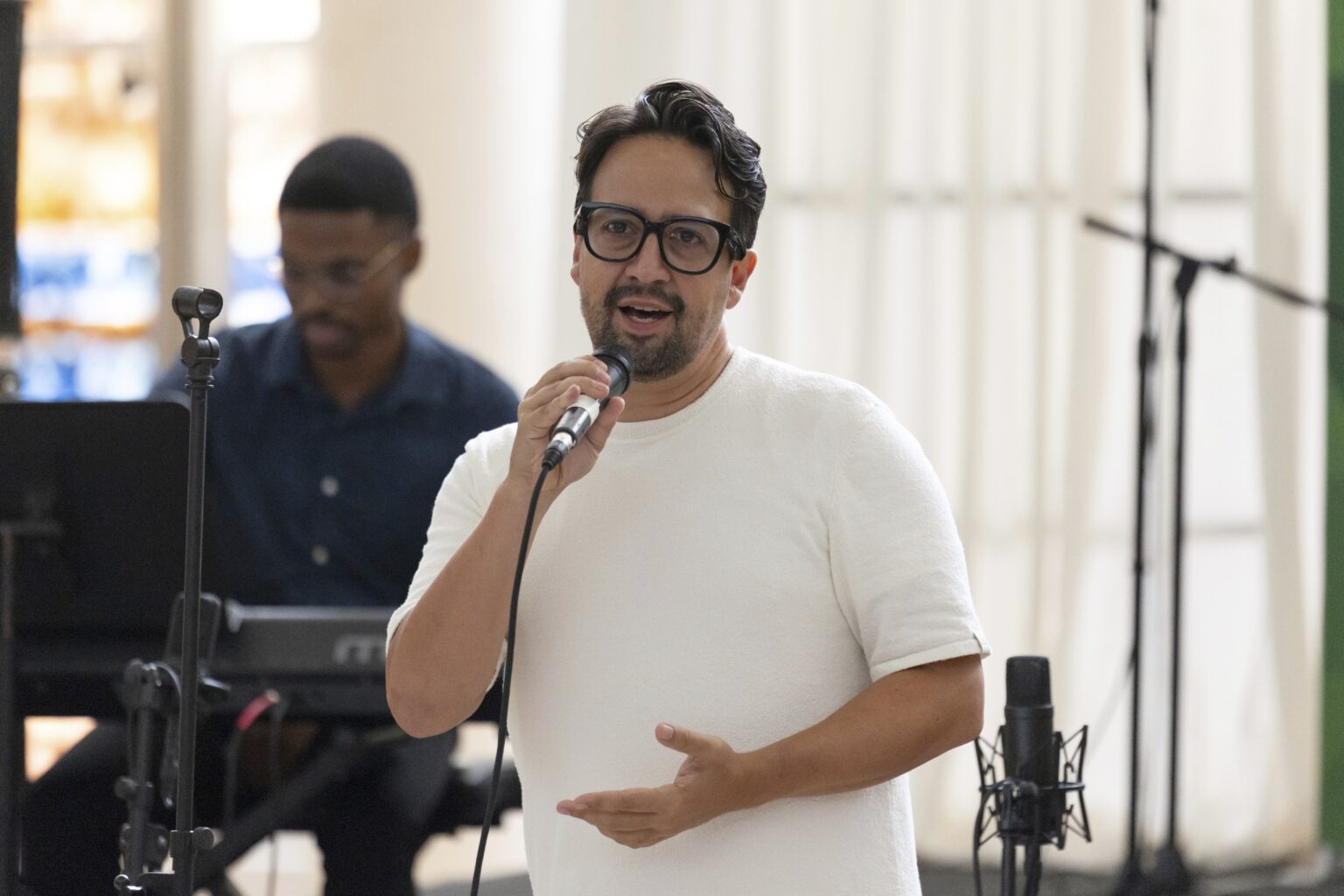 Lin-Manuel Miranda gave millions to Puerto Rican artists after ...